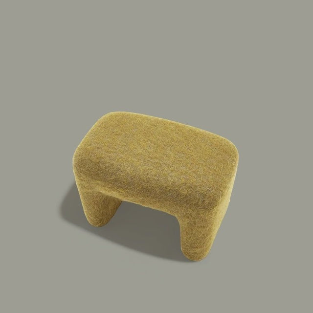 Sunshine Cozy Furry Stool – Bareeki